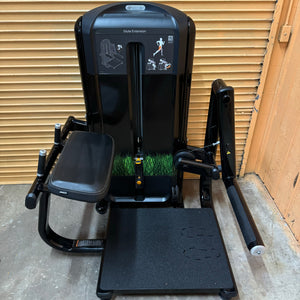 Precor Discovery Glute Machine - Excellent Condition – Davenport ...